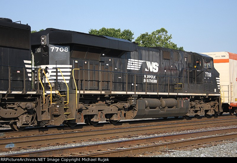 NS 7708